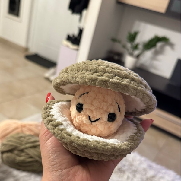 PATTERN: Low Sew Plush Cecil the Clam Pattern - Amigurumi Super Bulky ...