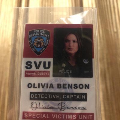 Law & Order SVU Dominick Carisi Jr Detective Badge Cosplay - Etsy