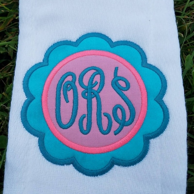 Scallop Circle Applique Embroidery Design. Scalloped Frame - Etsy