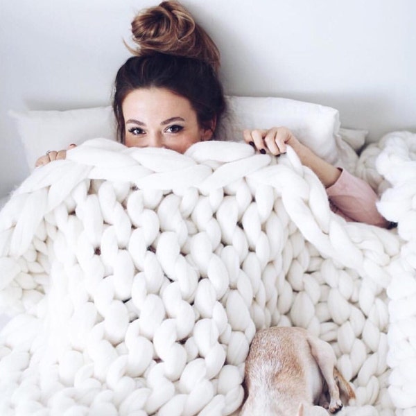 Dorm Room Chunky Knit Blanket – Merino Wool Throw for College Students ...