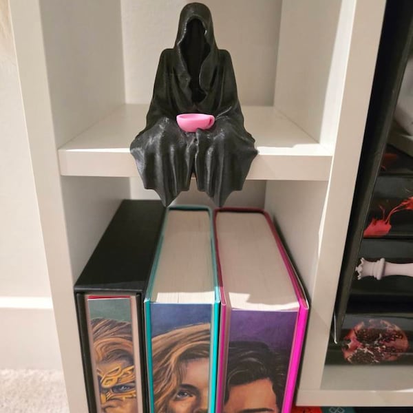 3D Printed Suriel Figurine, Suriel Tea Figurine Bookshelf Decor, ACOTAR ...