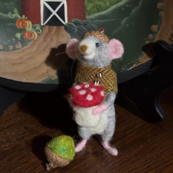 Needle Felted Small Gray Mouse With Acorn Cap and Wool Scarf, Dollhouse ...