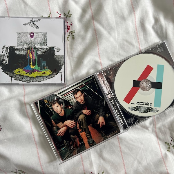 Lana Del Rey : A.k.a Lizzy Grant - May Jailer Sirens - Unreleased ...