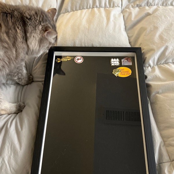 Pin Badge Display Metal-frame, Enamel Pin Display Box for Collector ...