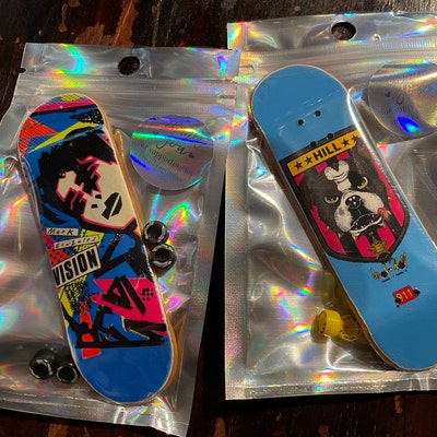 Fingerbomb Sk8boards Complete Custom Retro Style Fingerboard - Etsy