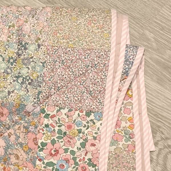 Printed Candy Cane Striped Soft Handle Bias Binding - 20mm Wide - Pale ...