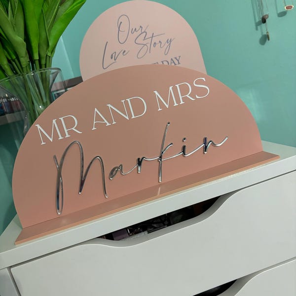 Wedding Head Table | Rounded Rectangular Sweetheart Table Sign | Mr and ...