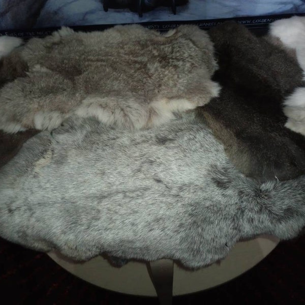 Brown Rabbit Hide - One Jumbo - Natural Rabbit Fur - Lot No. 230125-I ...