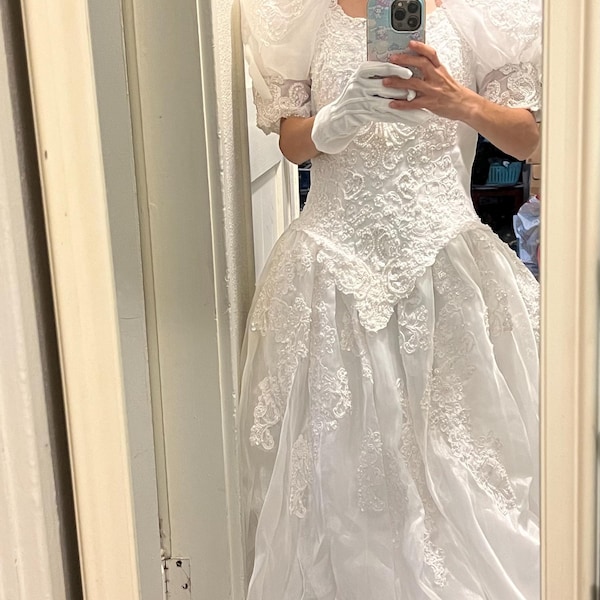 Vintage 80's Ruffled Train Wedding Dress - Etsy