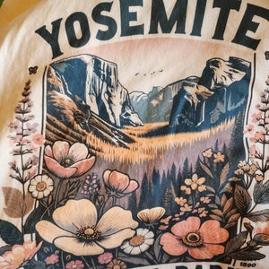 Red Rocks Colorado Shirt Music Festival Tee Denver Colorado Crewneck ...