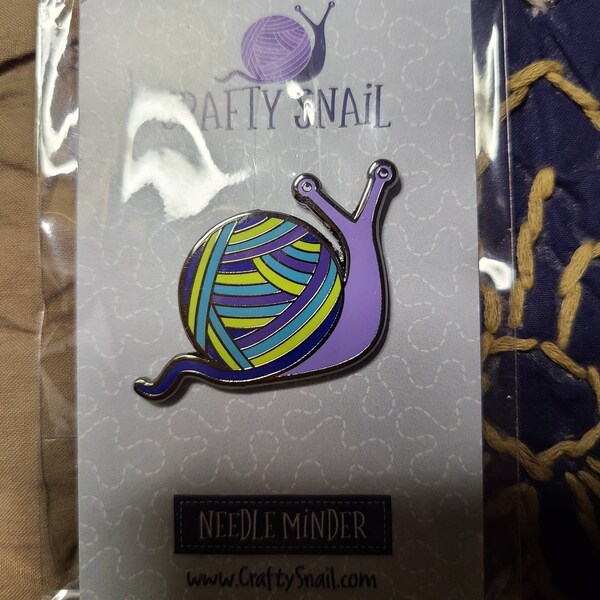 Pinwheel Star Quilt Block Pin | Hard Enamel | Lapel Pin - Etsy