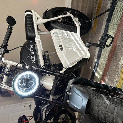 Deadpool Peeking Decal / Sticker / Label - Etsy