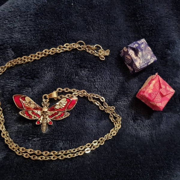 Blood Red Death Moth Head Hawkmoth Gothic Witchy Skull Pendant Silver ...