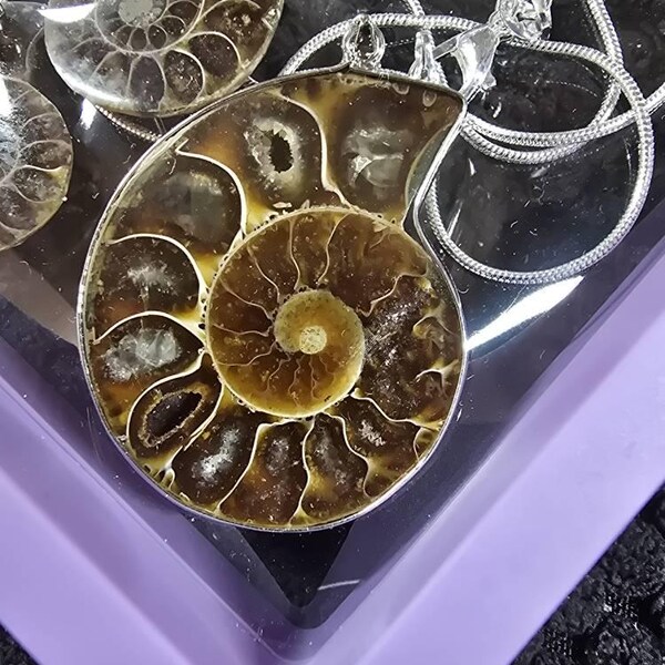 Howlite Cubes | Crystal Carvings, Minis, Metaphysical Gifts, Healing ...