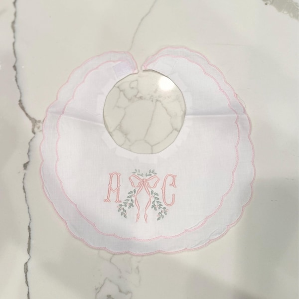 Monogrammed Linen Baby Bib: Scallop Trim, Vintage Heirloom - Etsy Portugal