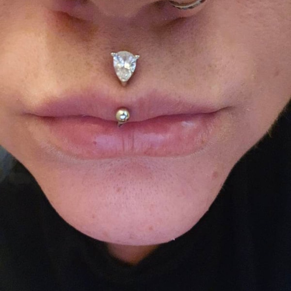 16g Teardrop Medusa Ring • Lippy Loop Labret • Surgical Steel Lip Ring ...