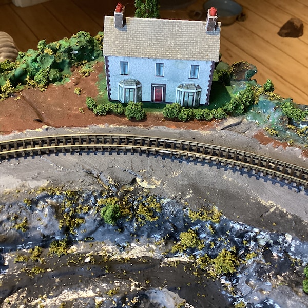 Pre-cut Cardstock Paper Model Buildings for N Scale Railway or Z Scale ...