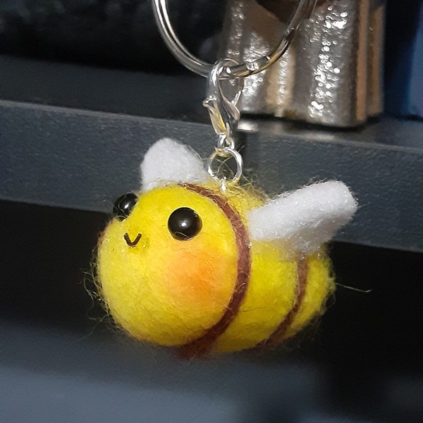 Kawaii Felted Bee - Bee Wool - Cute Bee - Miniature Bee - Smiley Bee ...