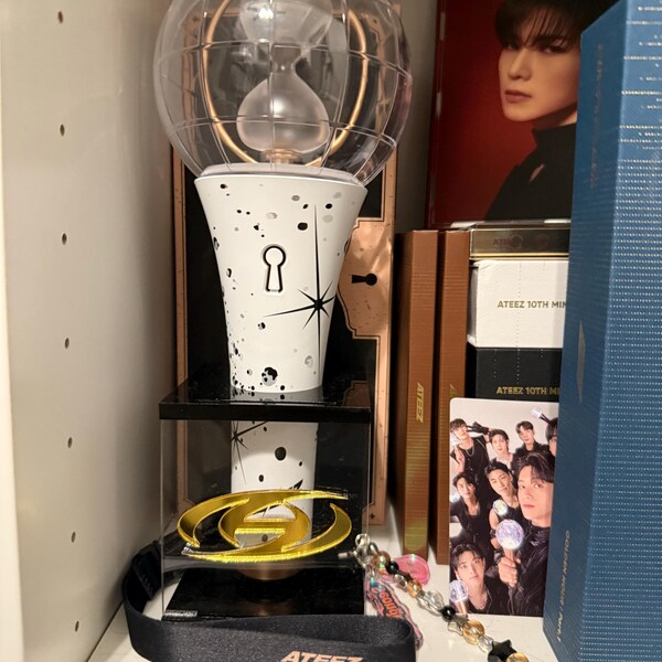 Lightstick Stand - Custom Lightstick Holder - Lightiny Holder ...