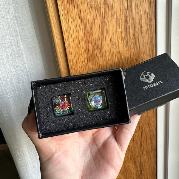 Ma.jo.ra Mask Artisan Keycap, Zel.da Shield Le.gend of Zel.da Resin ...