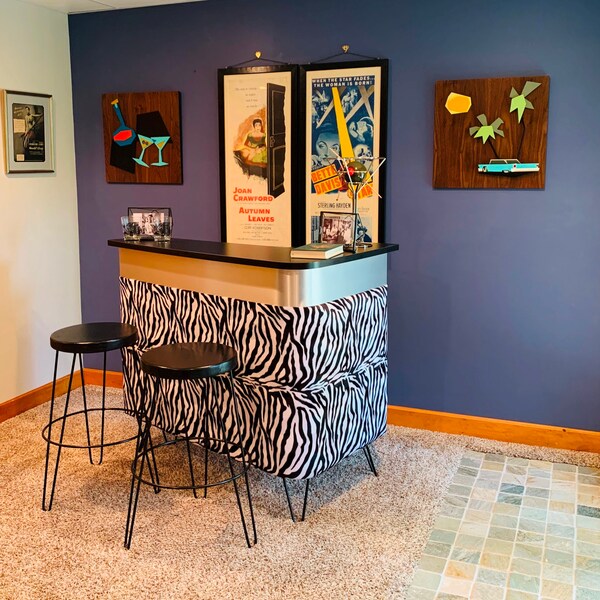 Home Tiki Bar, Mid Century Modern Bar, Reception Desk, Front Desk ...