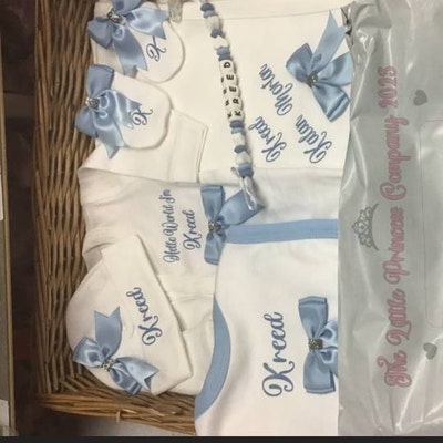 Newborn Baby Homecoming Set. SUPERB QUALITY Sleepsuit Hat Bib Headband ...