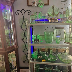 Mini Uranium Burmese Glass Multicolor Swirl Hemingway Insulator Glows ...