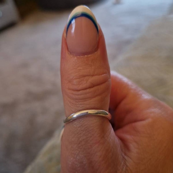 Hallmarked 9ct Gold Wavy Thumb Ring - Solid Gold Ring - 9ct Gold Ring ...