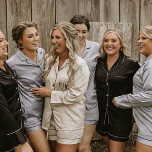 Bridesmaid Robes Triangle Lace Satin Wedding Party Robes | Etsy