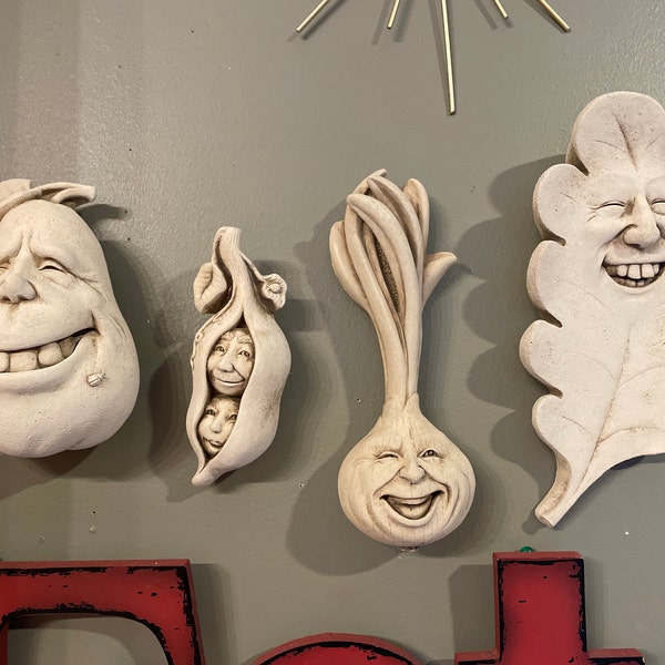 Leaf Face Stone, Whimsical Leaf Face Plaque, Garden Gift, Smiling Leaf ...