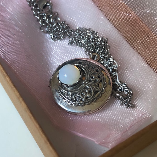 Tiny Round Silver Moon Locket Vintage White Opal Victorian Filigree ...