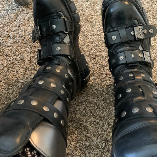 EU 40 / UK 7 White New Rock Tower Ankle Boots Kawaii Pastel Goth ...