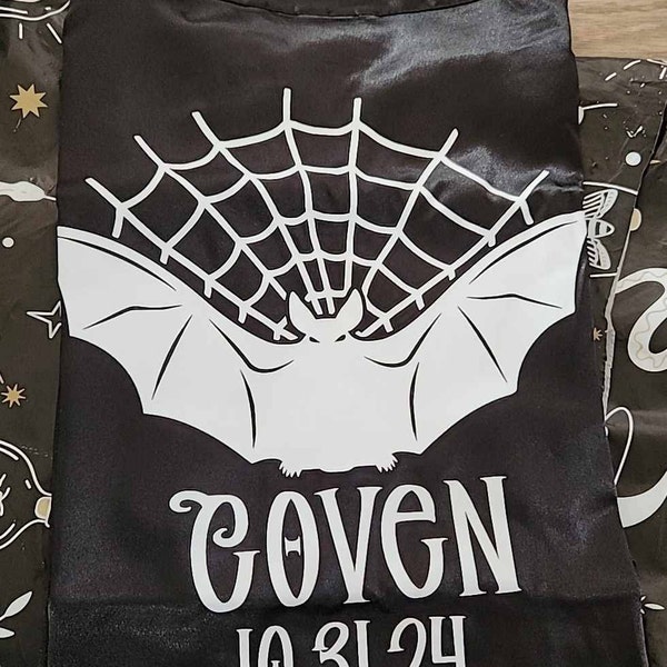 Bride Future Mrs. Gothic Bat and Spider Web Robe, Maid of Honor Robe ...