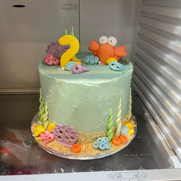 Fondant Sea Creature Cake Toppers. Clam Shells, Seaweed, Crab. Birthday ...