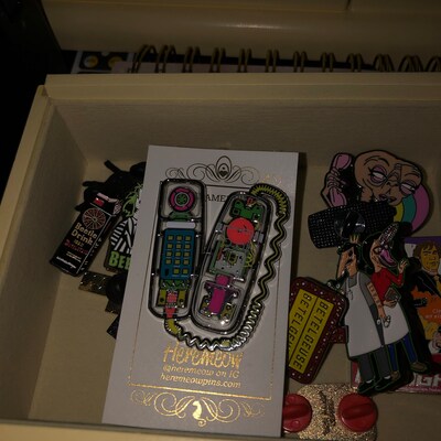90s Makeup Case Hinged Enamel Pin Retro Nostalgic Toy Lapel - Etsy