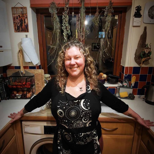 Lily Munster Coffin Cape, Cloak, Munsters, Gothic, Spooky, Vampire ...