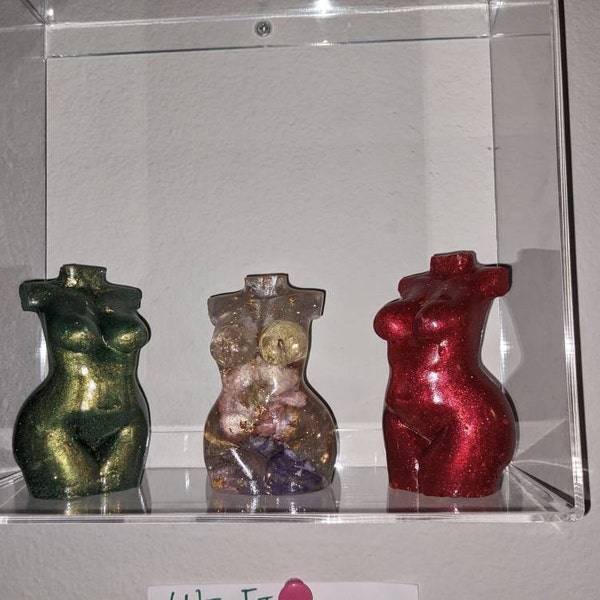 Shimmering Red Curvy Goddess Body Sculpture - Etsy