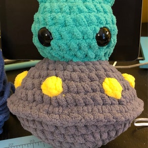 Weebee the Space Invader No Sew Crochet Pattern - Etsy Australia