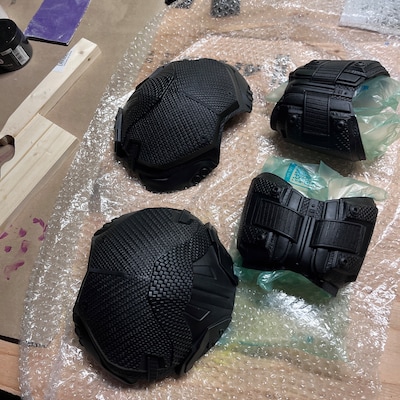 Cyberv2 / Hero Metallic Armour Set neck/shoulders/arms/chest/abs ...