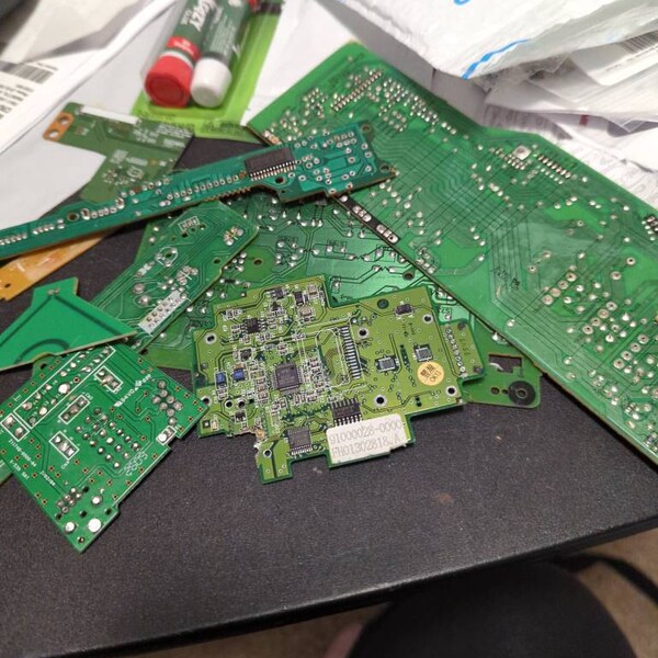 Mixed Lot of 30+ Random Metal Parts, Craft Supplies, Robot Parts ...