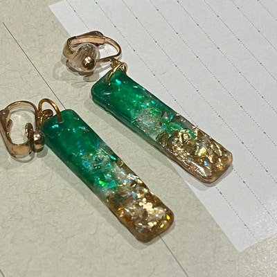 J Initial Keychain Resin Initial Letter Blue Keyring / Gold Clasp Key ...