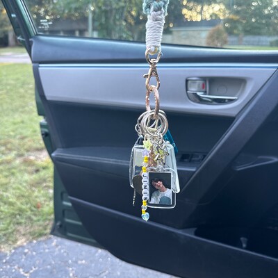 Kpop Girl Group Keychains - Etsy