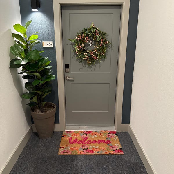 Cute Welcome Doormat - Pink Aesthetic Scalloped Entryway Mat - Girly ...