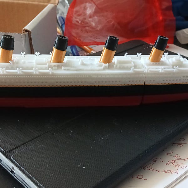 12" Split in Half Titanic Toy, Break in Half Titanic Toy, Titanic Toy ...