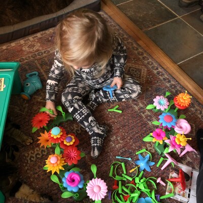 Flower Building Toy Set, Stacking for Toddlers, Colorful Garden Game ...