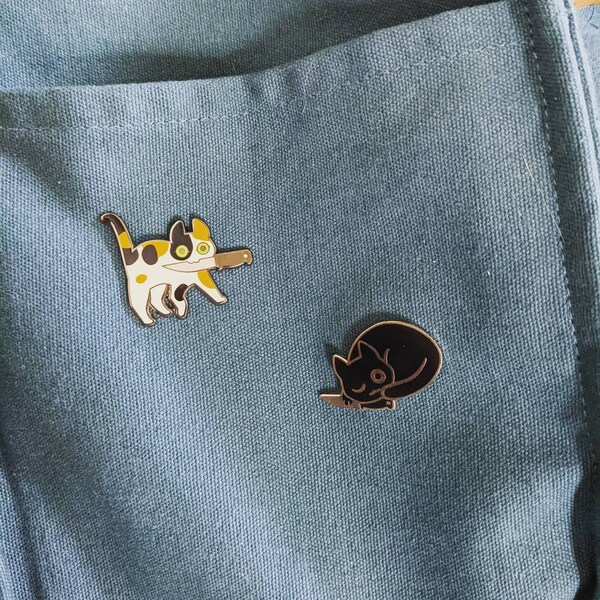 Sleepy Knifecat Enamel Pin - Etsy