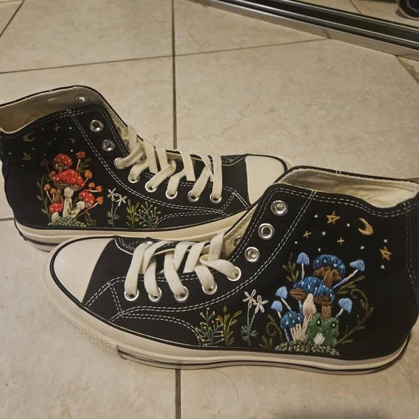 Sunflowers Embroidery Book Converse/sunflowers and Book Embroidered ...