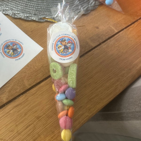 24 X Personalised Gabbys Dollhouse Birthday Party/sweet Cone Stickers ...