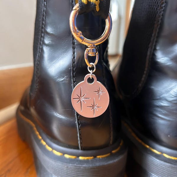 LACE CHARMS PACK | Boot & Shoe Charm | Iridescent Shoelace Charms ...