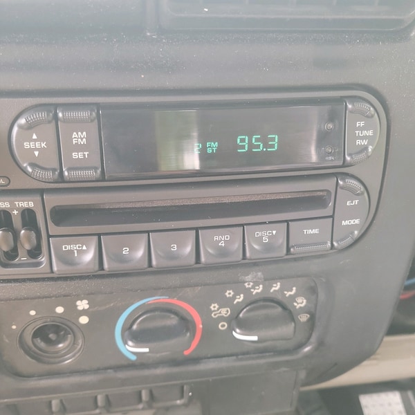 2011-2012 Chevrolet Impala Am Fm Mp3 Single Disc CD Player With ...